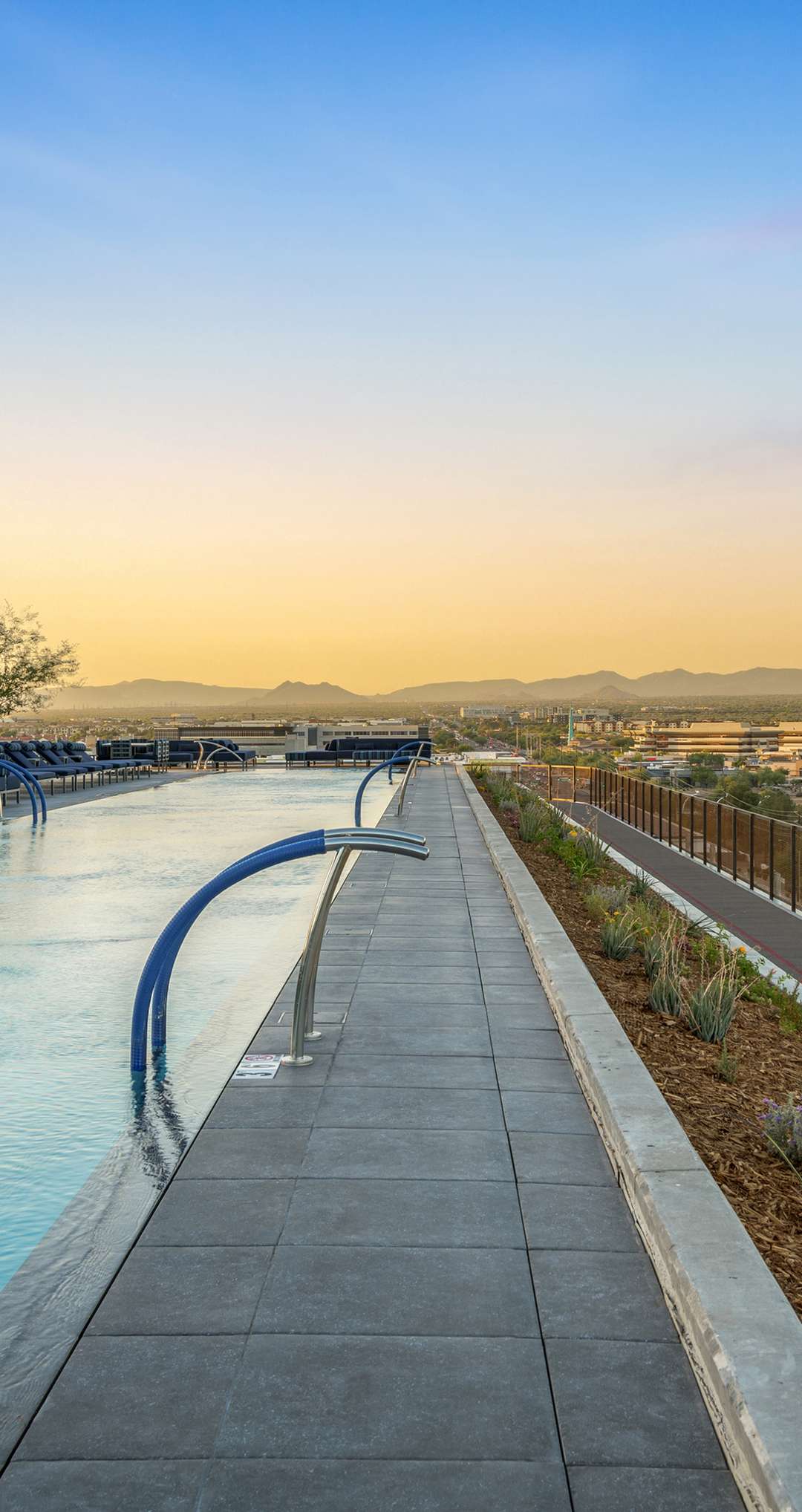 Optima McDowell Mountain